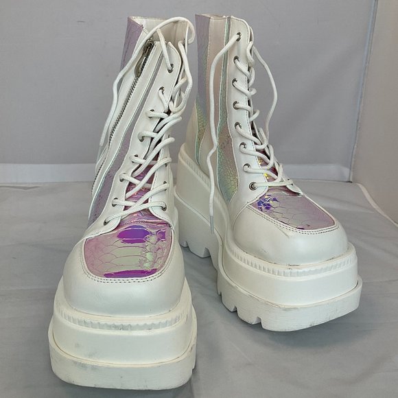 Shoes | Preloved Cape Robbin Platform Boots In White Sh135 | Poshmark